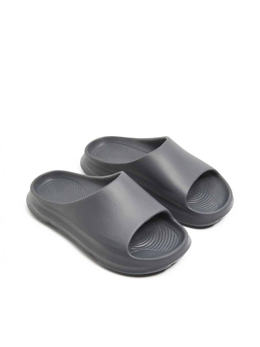 Papuci Culoare gri-închis - CROPP - 3166Z-90X