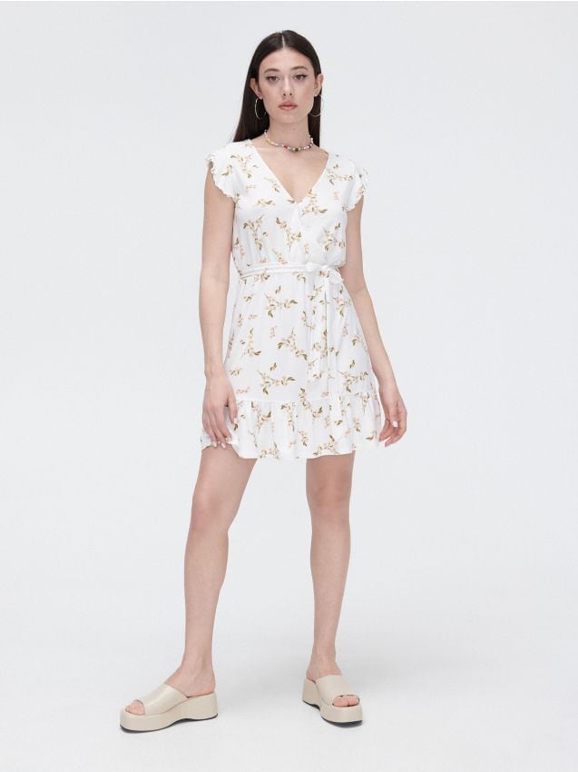 Sukienki wyprzedaż do -70% online | Cropp