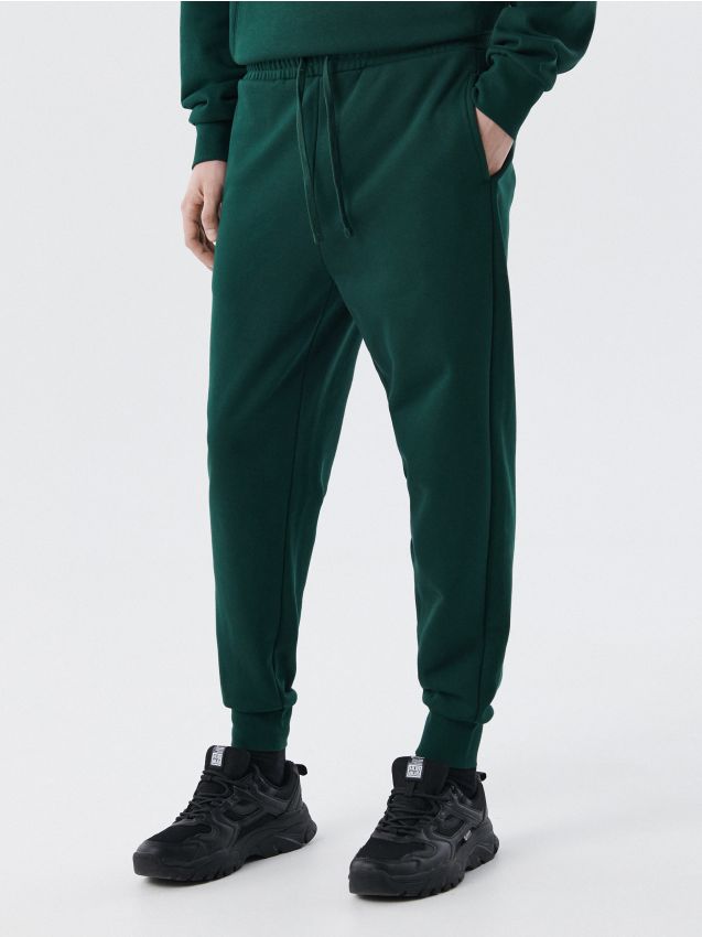 Spodnie dresowe męskie | Kup online w Cropp!