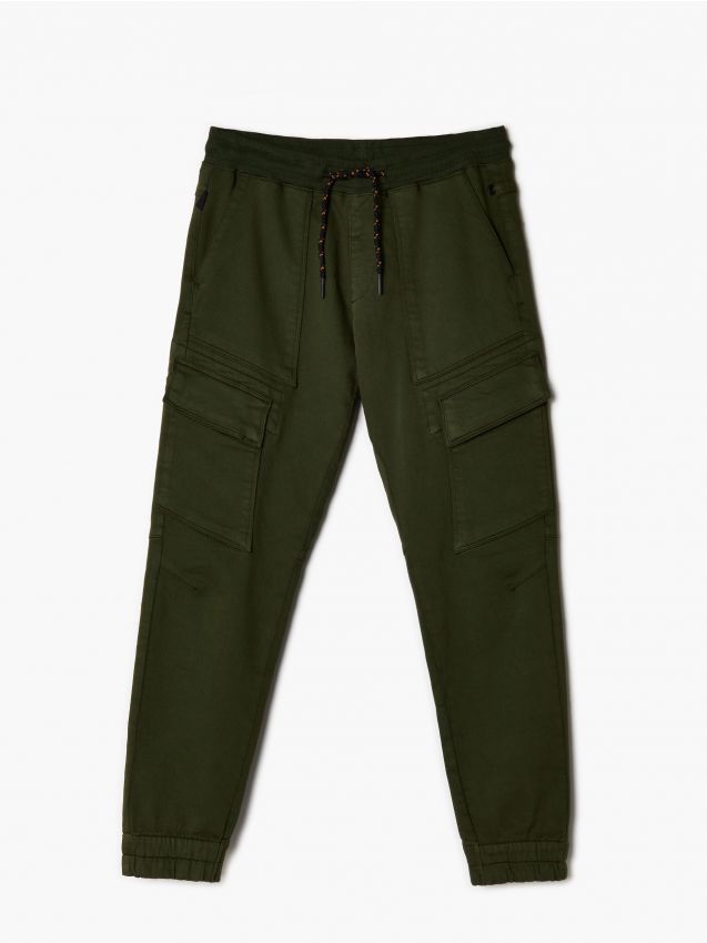 Spodnie joggery męskie | Kup online w Cropp!